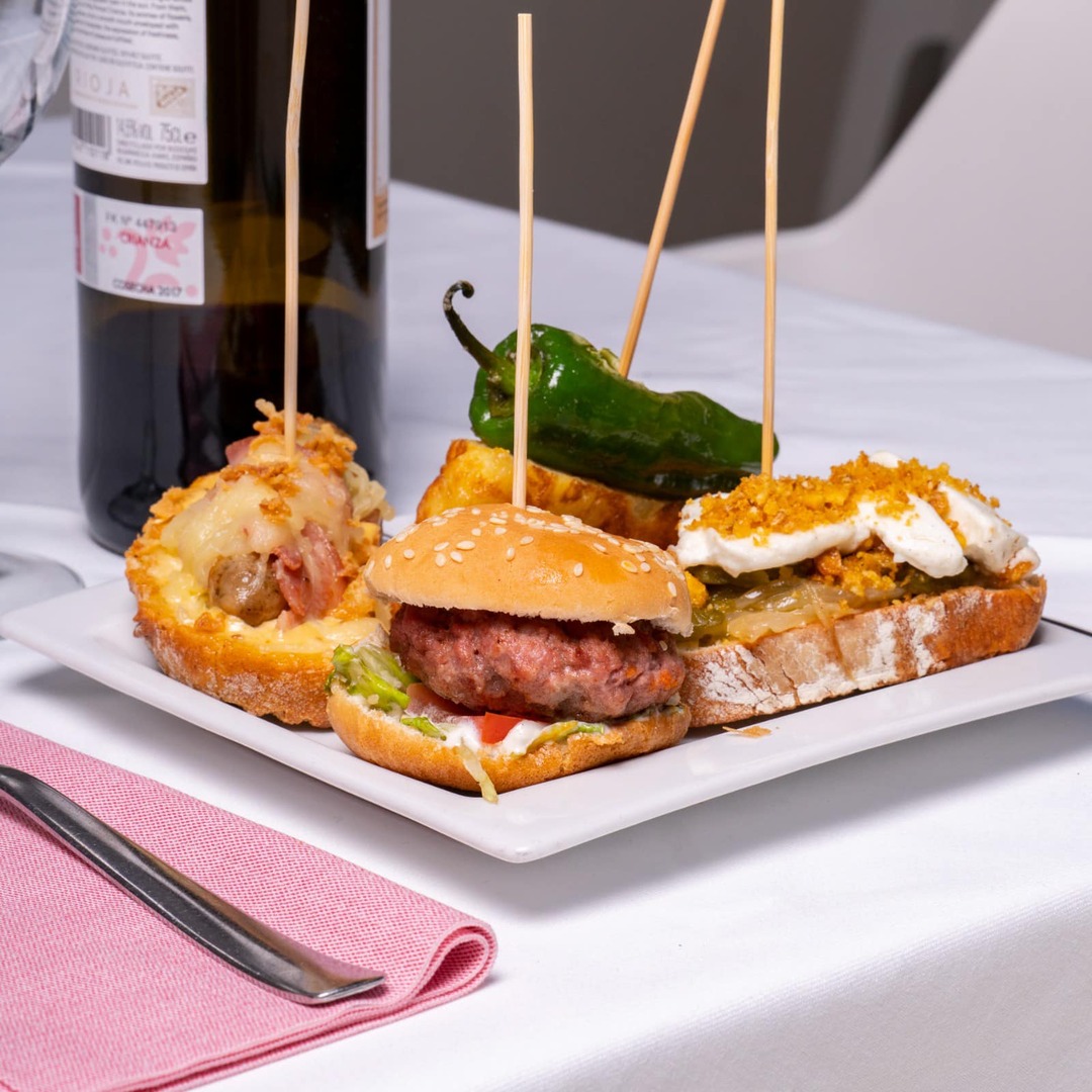 Bar Toni Cotxer - Fiestas Baleares